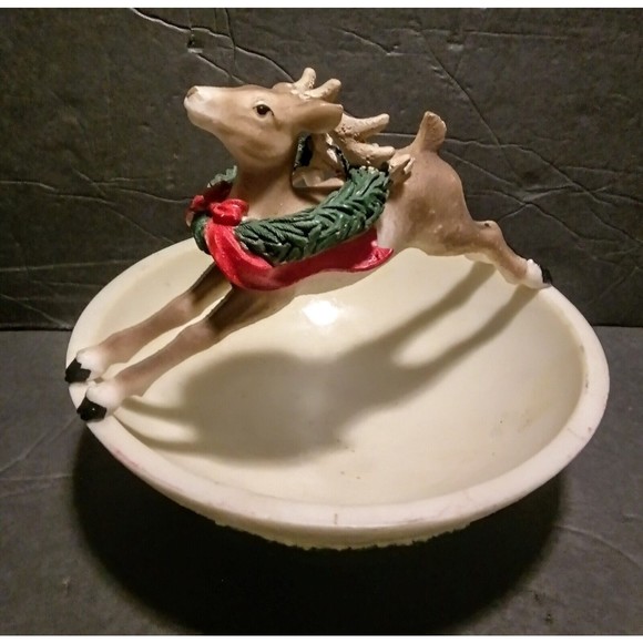 Unknown | Holiday | Reindeer As A Handle Wreath Around Neck Christmas ...